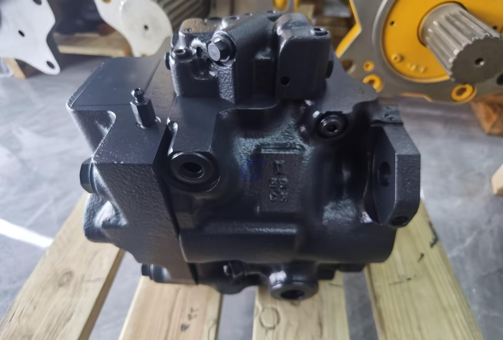 708-1H-00211 708-1H-00040 Hydraulic Main Pump Assy For D155AX-3 WA500-7 ...